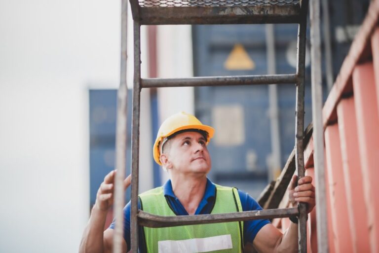 Guide to Ladders and scaffolding in construction